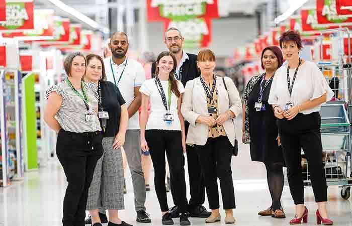 Dee Set Group introduces flexible pay and financial wellbeing support ...