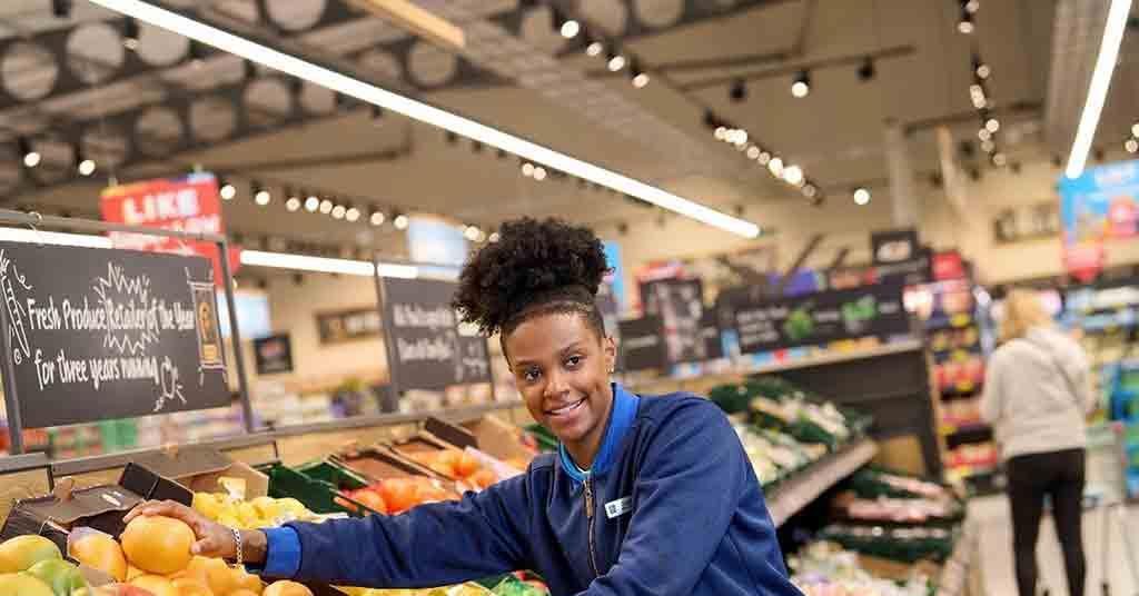 Aldi to increase pay for all UK store assistants | Article | Employee Benefits