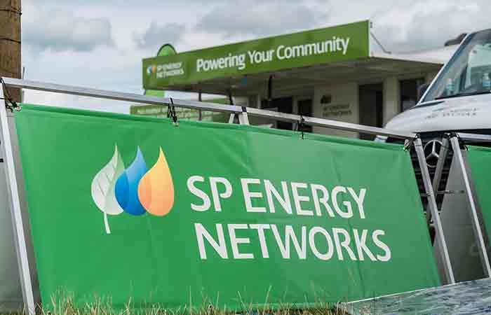 Scottish Power Energy Network workers accept pay increase | Article ...
