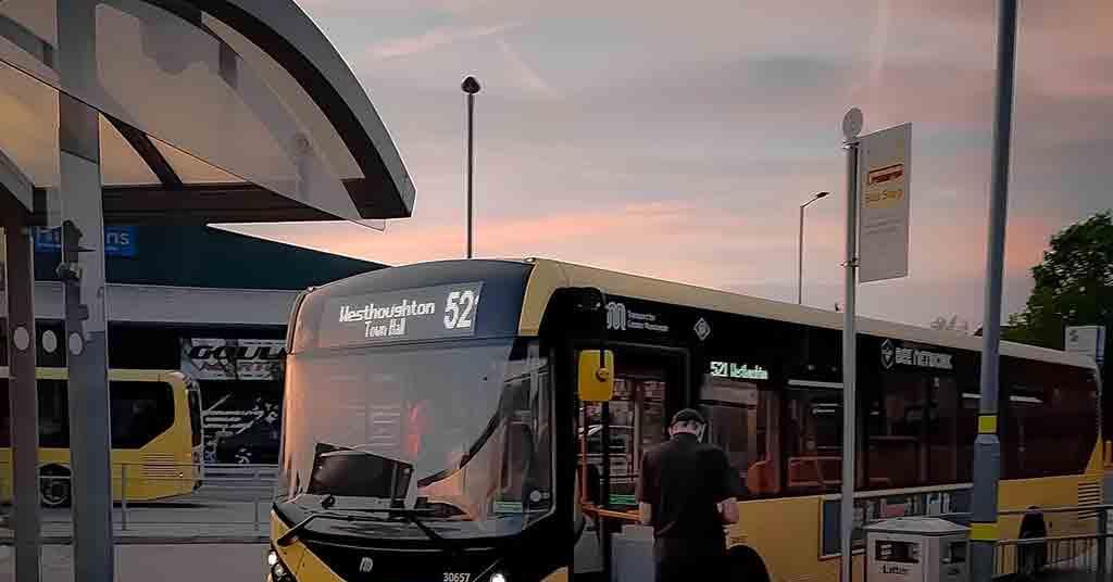 Manchester bus drivers accept improved 12% pay deal | Article ...